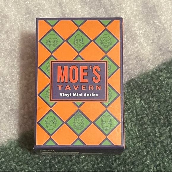 Kidrobot | Toys | Kidrobot X The Simpsons Moes Tavern Vinyl Mini Series ...